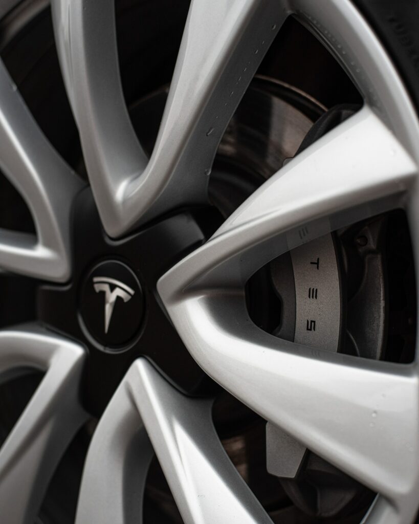 4 Best Tires for Tesla Model 3 Long Range - Most Efficient Tire Options ...